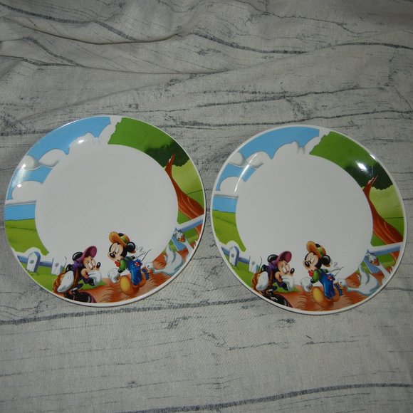 Gibson | Kitchen | Set Of 2 Disney Dinner Plates Mickey Minnie Farm ...